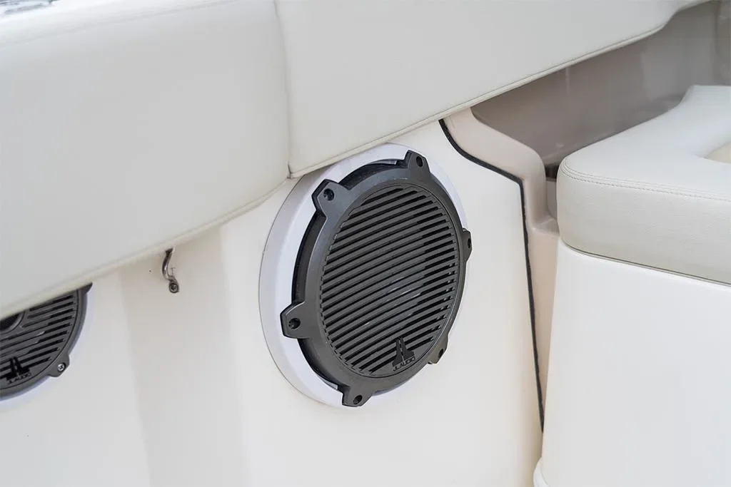 2026 Boston Whaler 240 Vantage MarineMax Savannah